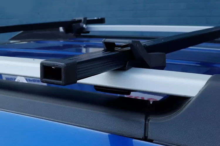 125cm Universal Locking Roof Bars (For Roof Rails)